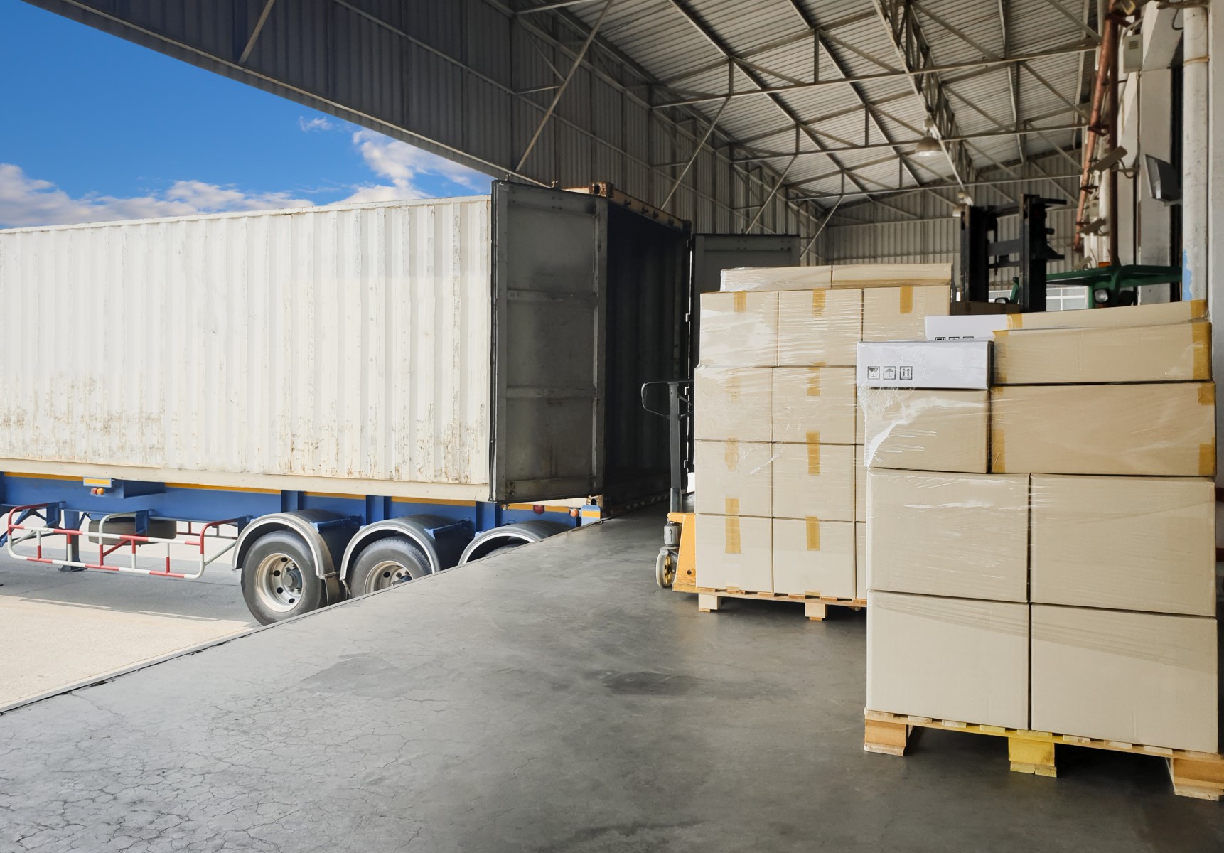 Transport de palettes : estimez le tarif en ligne